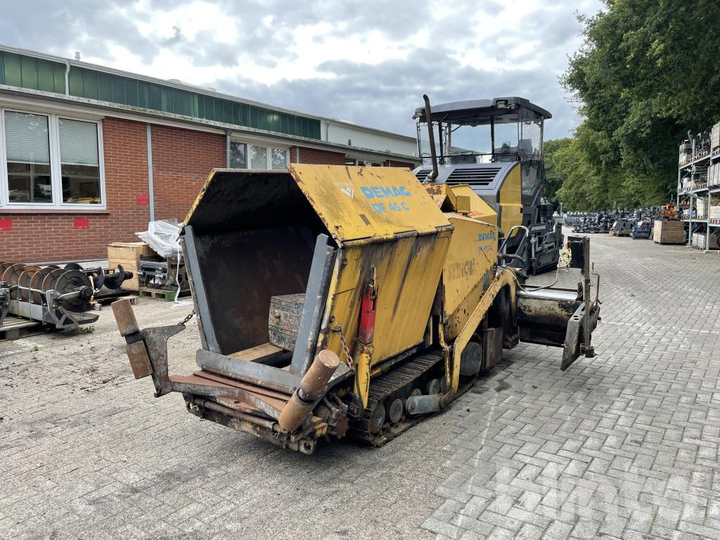 Straßen-Fertiger - 1998 DEMAG DF45C | Blinto