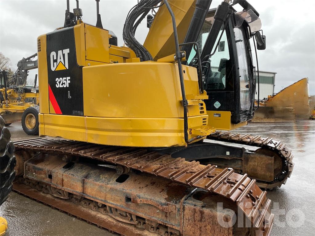 Hydraulik-Bagger - 2016 Caterpillar 325FLCR CE & EPA | Blinto
