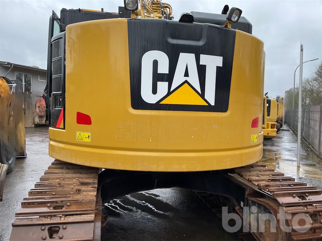 Hydraulik-Bagger - 2016 Caterpillar 325FLCR CE & EPA | Blinto