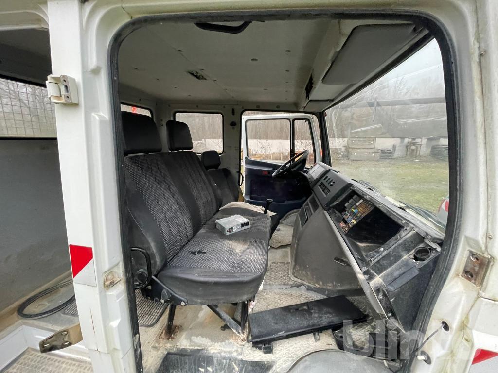 Pritschenwagen - 2007 Mercedes Benz Vario 813D | Blinto