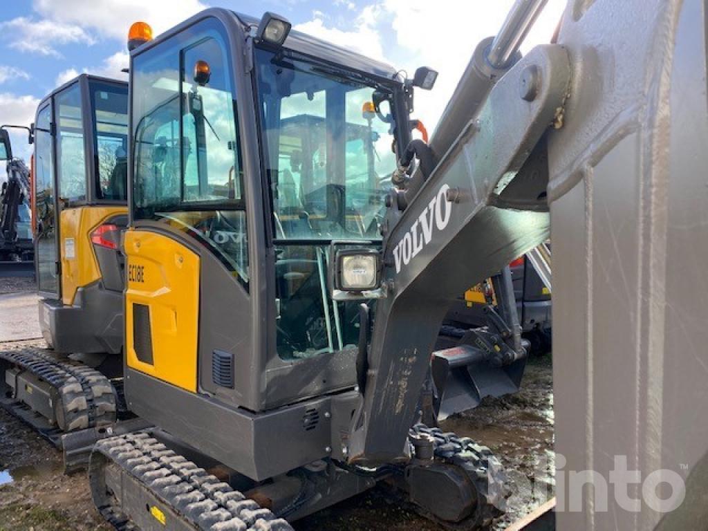 Mini-Bagger - 2021 Volvo EC 18 E | Blinto