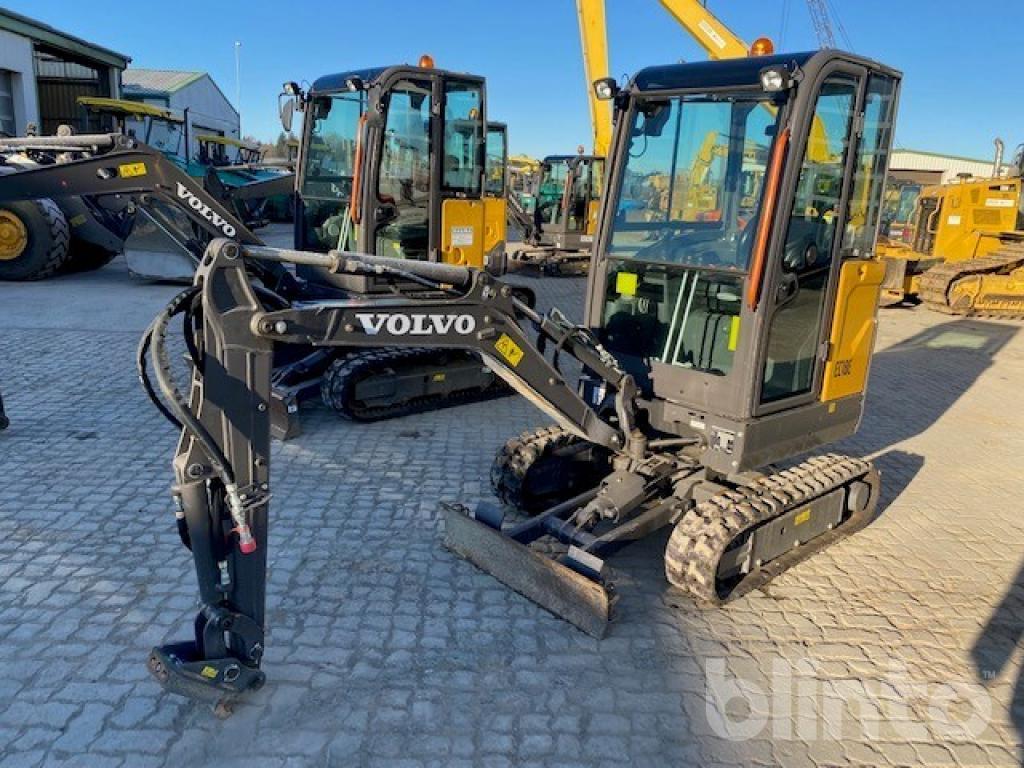 Mini-Bagger - 2021 Volvo EC 18 E | Blinto