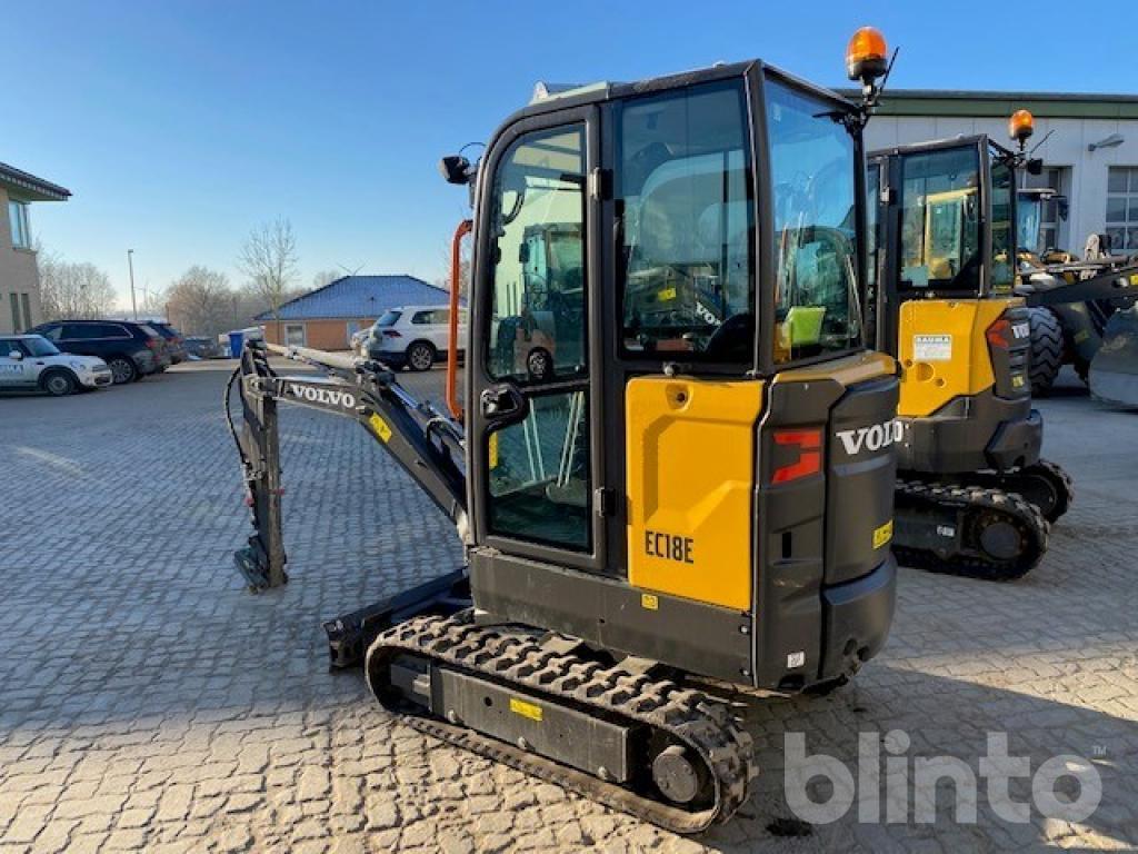 Mini-Bagger - 2021 Volvo EC 18 E | Blinto