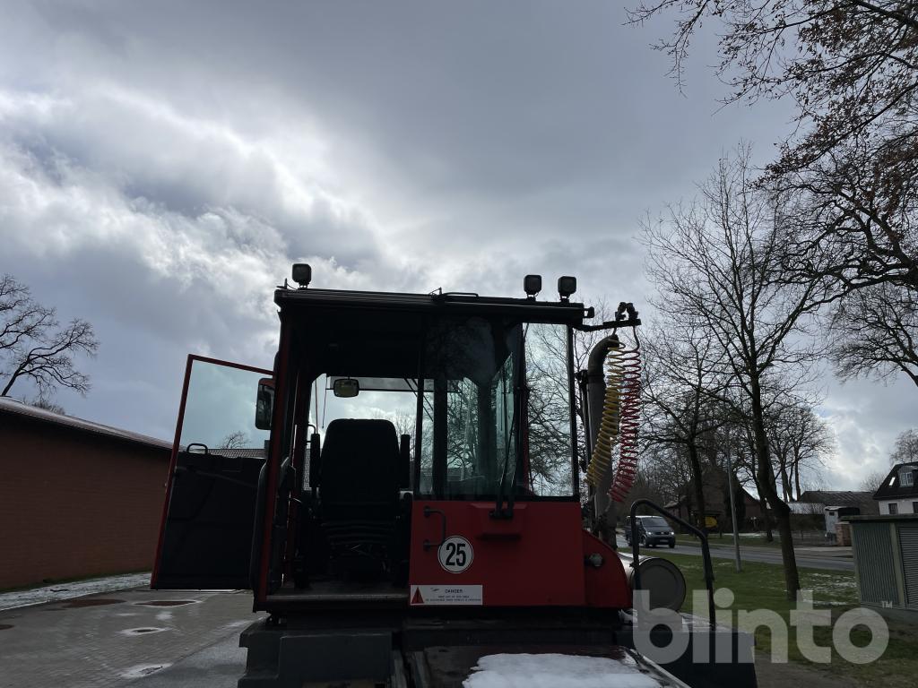 TERMINALZUGMASCHINE - 2007 Kalmar Terberg TT 618 iA RORO | Blinto