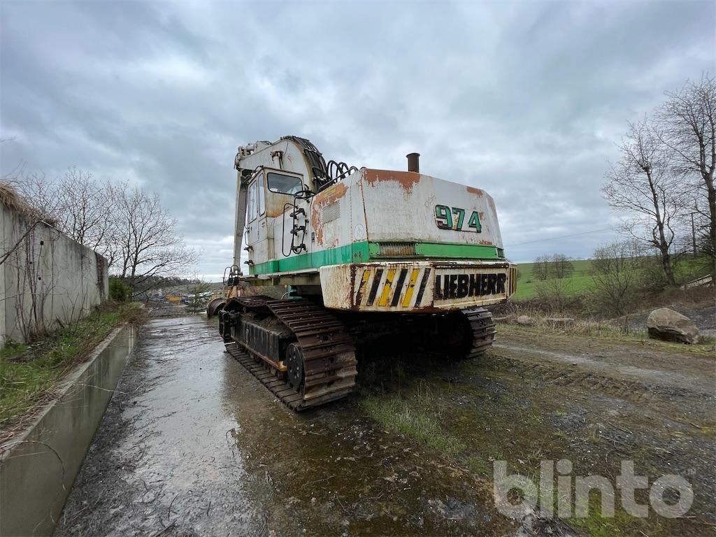 Umschlagbagger - 1992 Liebherr R974 | Blinto