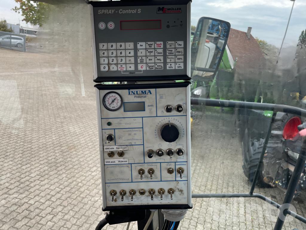 Feldspritze - 2002 Inuma ITAS 3018 | Blinto