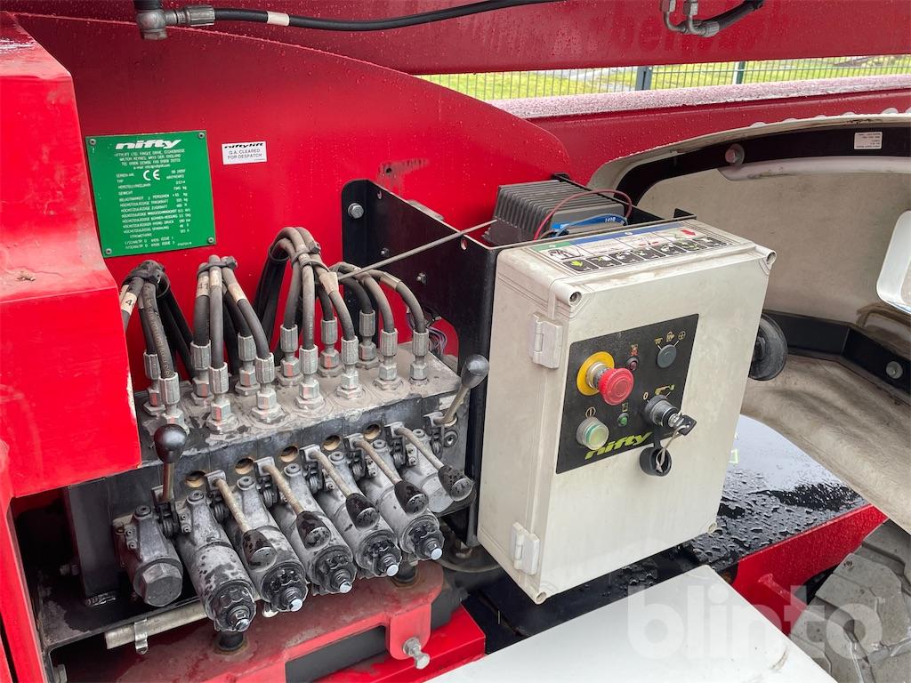 Teleskoplader - 2014 Nifty HR17 | Blinto