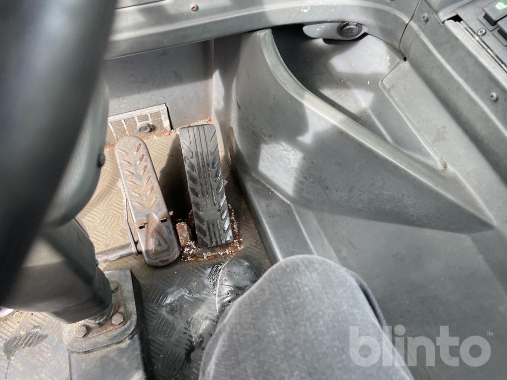 TERMINALZUGMASCHINE - 2007 Kalmar Terberg TT 618 iA RORO | Blinto