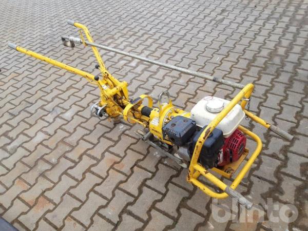 Schraubmaschine - 2014 Robel 30.82 | Blinto